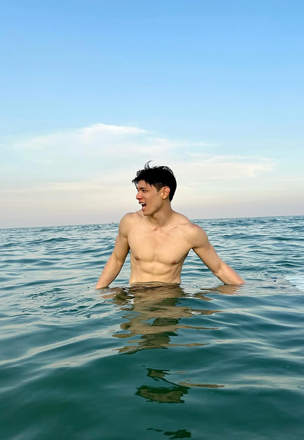 Gap jakarin เปิดวาร์ปหนุ่มงานดีชาวไทย กล้ามเนื้อแน่น หุ่นสวยทรงเสน่ห์