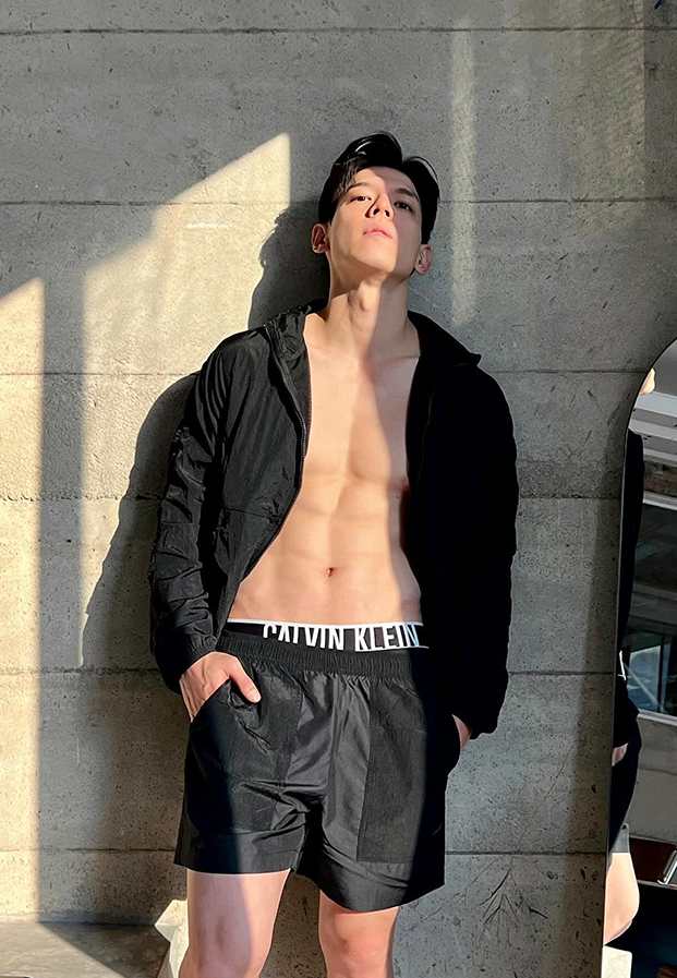 Gap jakarin เปิดวาร์ปหนุ่มงานดีชาวไทย กล้ามเนื้อแน่น หุ่นสวยทรงเสน่ห์