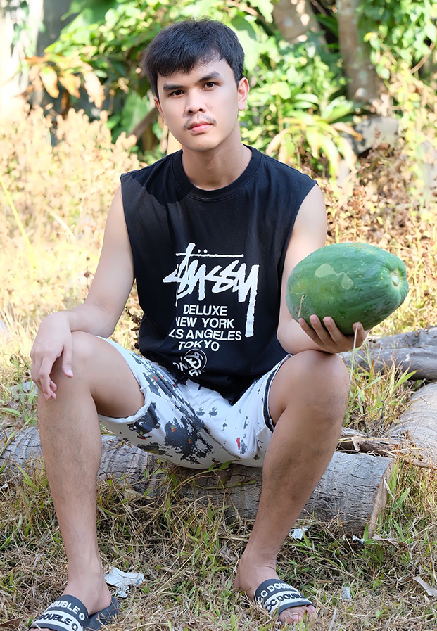 Non Natchanon เปิดวาร์ปหนุ่มน้อย หน้าคมเข้ม เจ้าของห่อหมกไซส์บิ๊ก