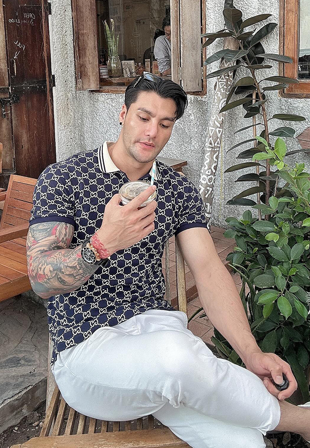 Ohm Jirapong เปิดวาร์ปหนุ่มฮอตกล้ามแน่น ลีลาดีเร้าใจ ทีเด็ดดาวทวิต