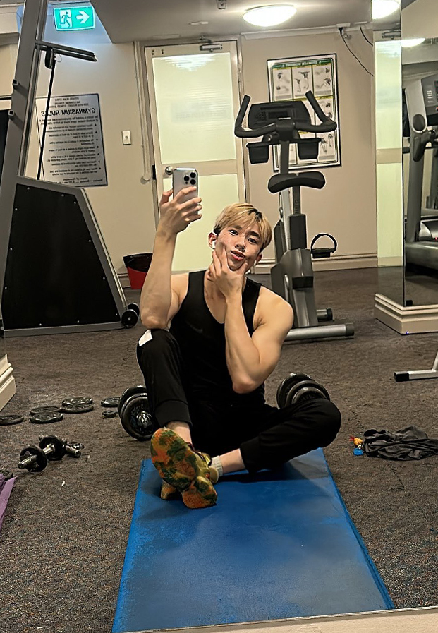 aka tsuki เปิดวาร์ปนายแบบหนุ่มชาวญี่ปุ่น พร้อมความเซ็กซี่เกินพิกัด